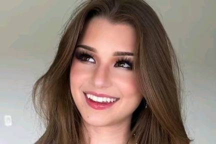 Brooke Monk | Free Chat with AI Bot