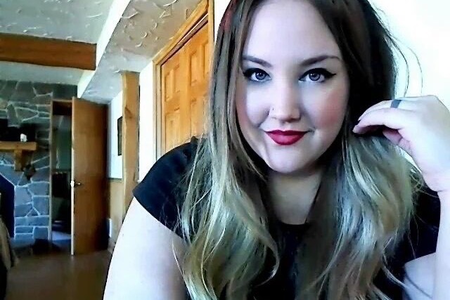 Chat with Plump Princess - Enjoy Free AI Character Roleplay | FlowGPT | Plump Princess RP