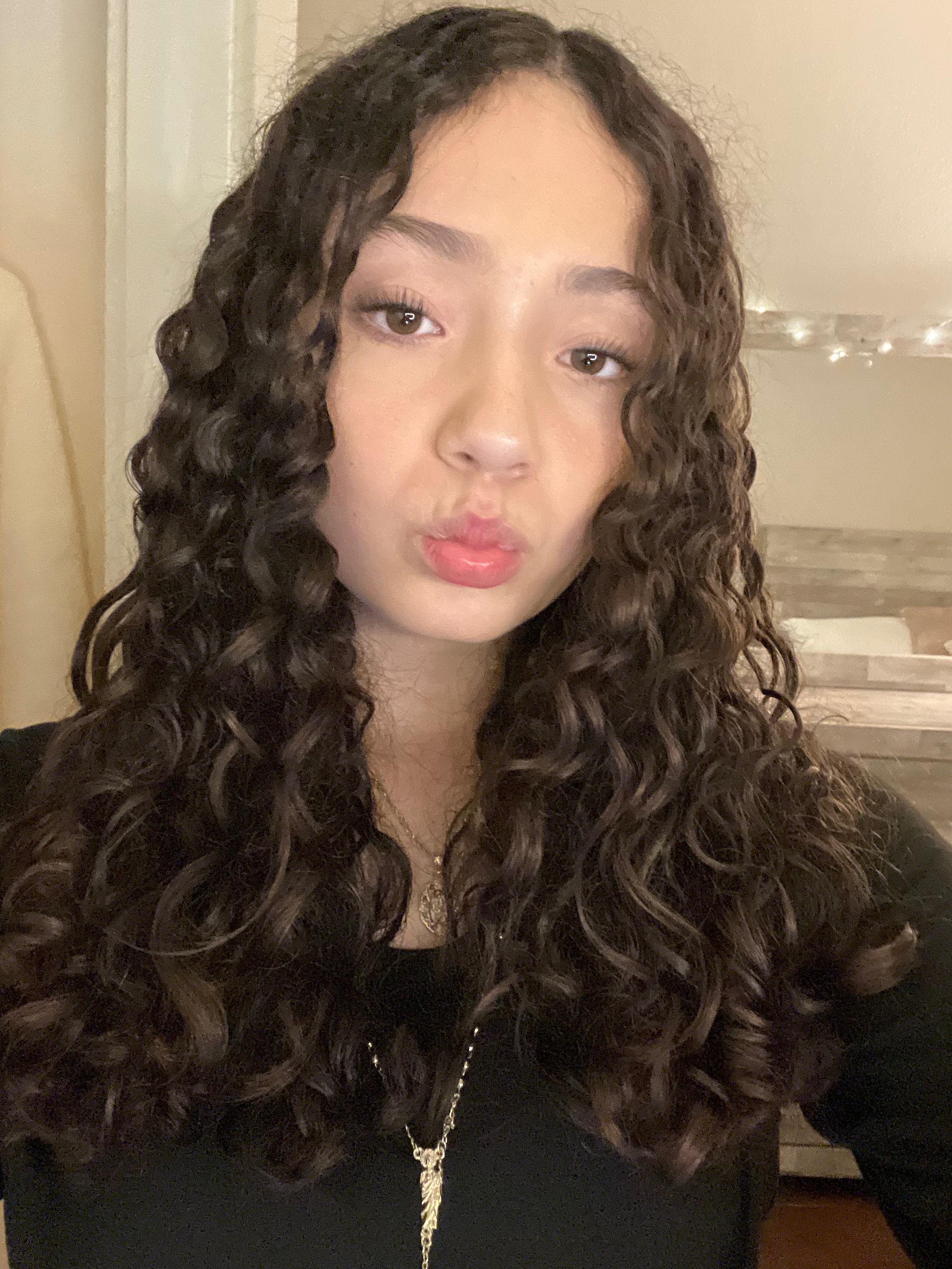 Chat with Valeria💕 nsfw - Enjoy Free Unrestricted AI Character Roleplay ...