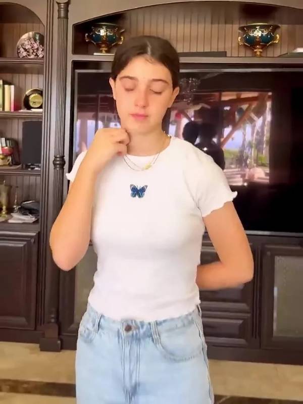 Chat with Sima Hesri - Enjoy Free AI Character Roleplay | FlowGPT ...