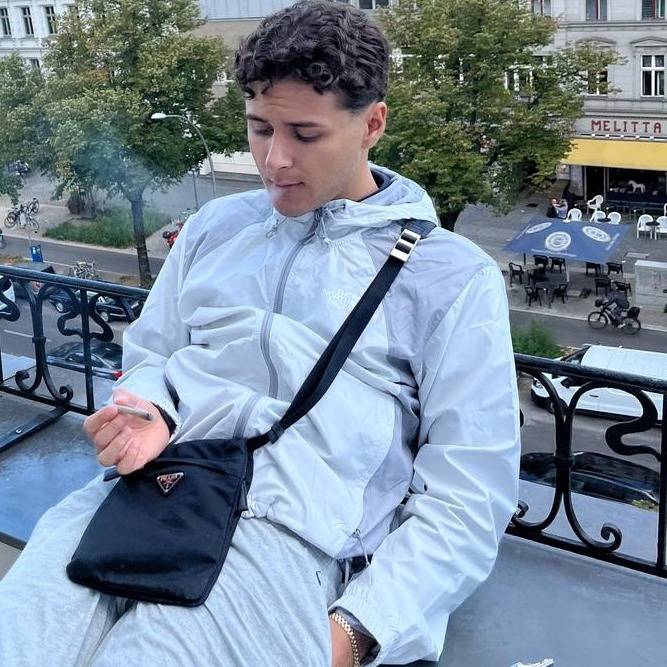 PASHANIM GHOSTWRITER | Free Chat with AI Bot