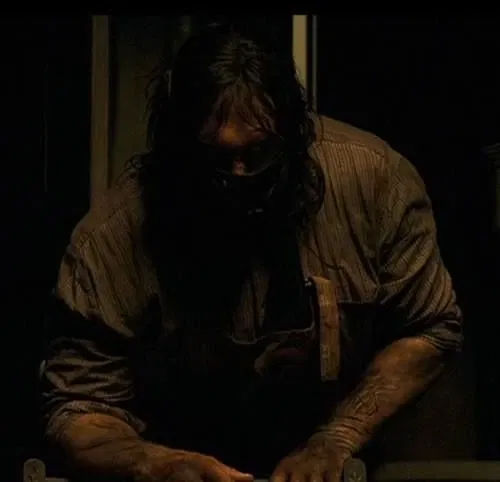 Chat with Thomas Hewitt - Enjoy Free AI Character Roleplay | FlowGPT ...