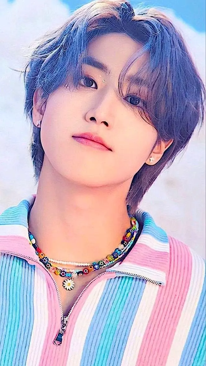 Chat with Han Jisung - Enjoy Free AI Character Roleplay | FlowGPT | Han ...