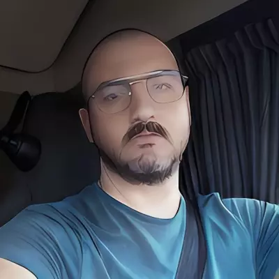 Chatgpt prompt & Character creator profile - Sébastien