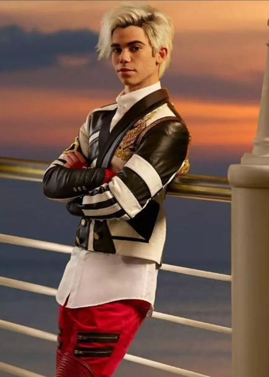 Chat with Carlos DeVil - Enjoy Free AI Character Roleplay | FlowGPT | Carlos DeVil RP