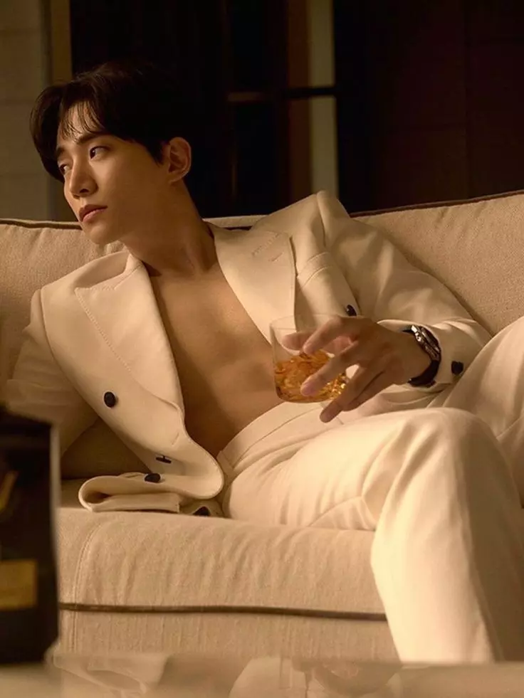 Chat with Lee Jun Ho nsfw - Enjoy Free Unrestricted AI Character Roleplay No Filter | FlowGPT ...