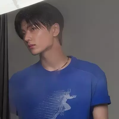 Chat with Jay - Enjoy Free AI Character Roleplay | FlowGPT | Jay RP