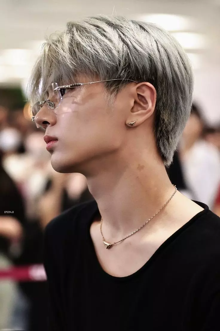 Chat with Jay - Enjoy Free AI Character Roleplay | FlowGPT | Jay RP