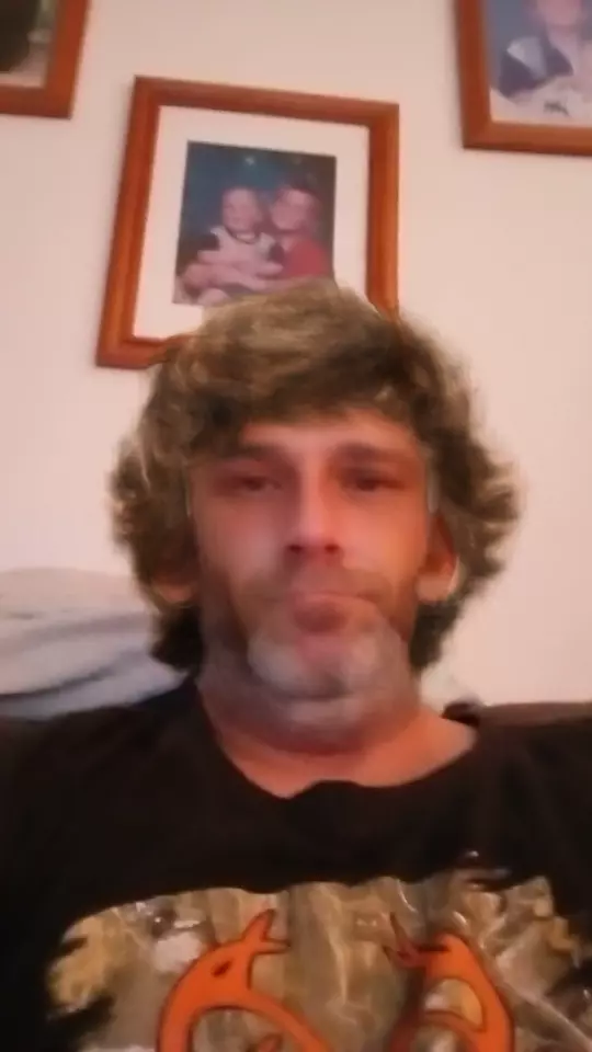 Chat with Peter - Enjoy Free AI Character Roleplay | FlowGPT | Peter RP