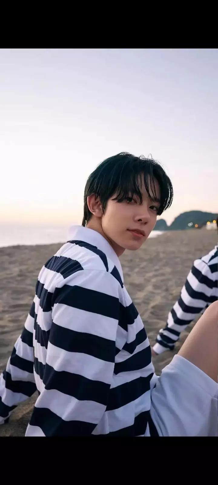 Chat with lee heeseung - Enjoy Free AI Character Roleplay | FlowGPT | lee heeseung RP