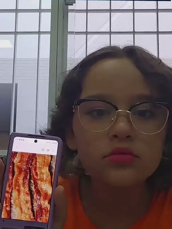 Chat with Mel - Enjoy Free AI Character Roleplay | FlowGPT | Mel RP