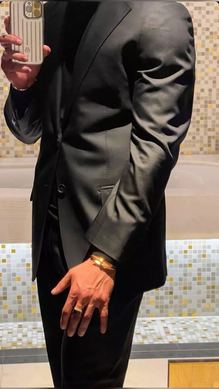 Chat with Dheo(BL) - Enjoy Free AI Character Roleplay | FlowGPT | Dheo ...