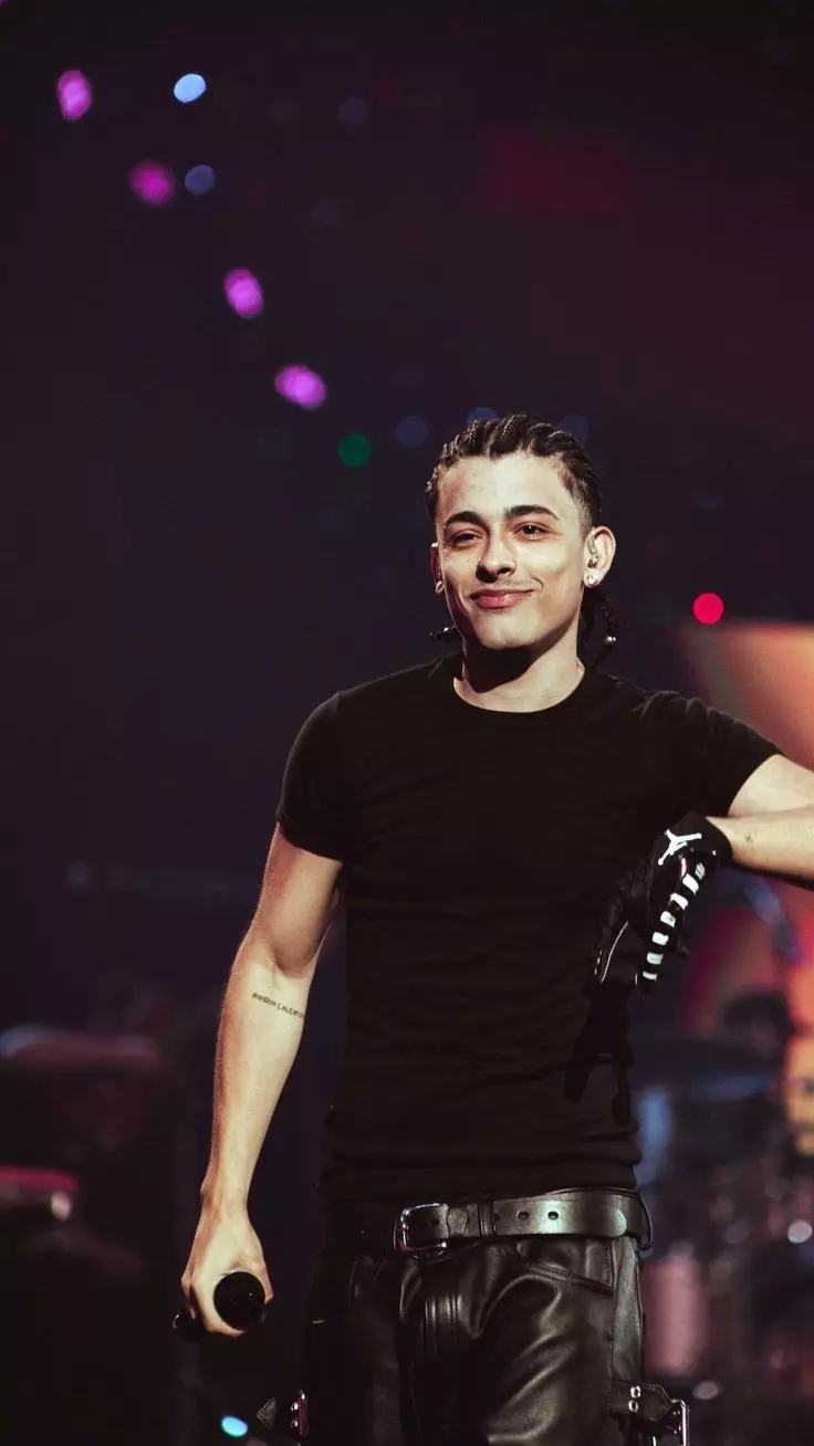 Chat with Thunder - Enjoy Free AI Character Roleplay | FlowGPT | Thunder RP