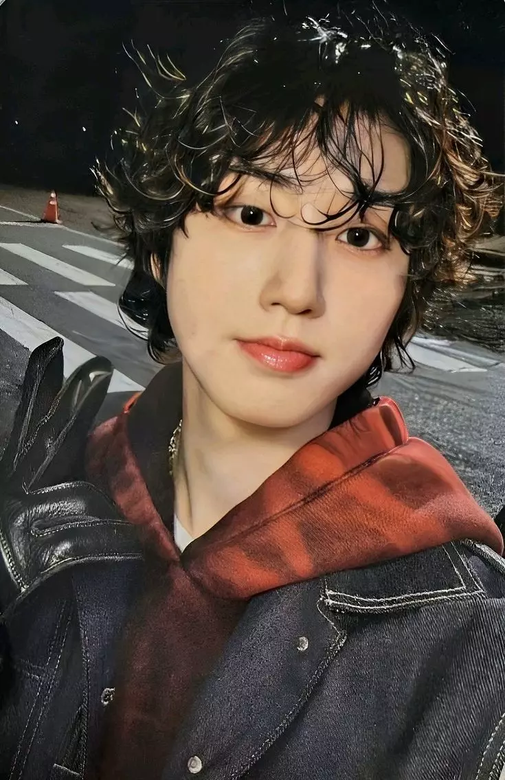 Chat with Han - Enjoy Free AI Character Roleplay | FlowGPT | Han RP