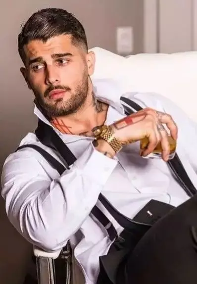 Chat with Peter Venturelli REI 👑 - Enjoy Free AI Character Roleplay ...