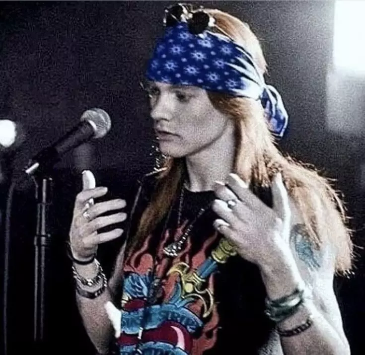 Chat with Axl Rose - Enjoy Free AI Character Roleplay | FlowGPT | Axl ...