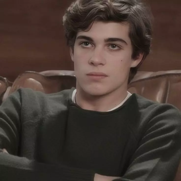 Chat with Niccolo Govender - Enjoy Free AI Character Roleplay | FlowGPT ...