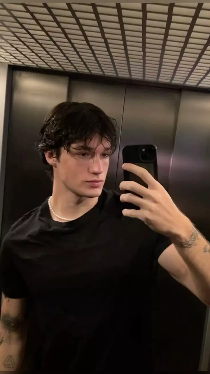 Chat with Dante Faulkner - Enjoy Free AI Character Roleplay | FlowGPT ...