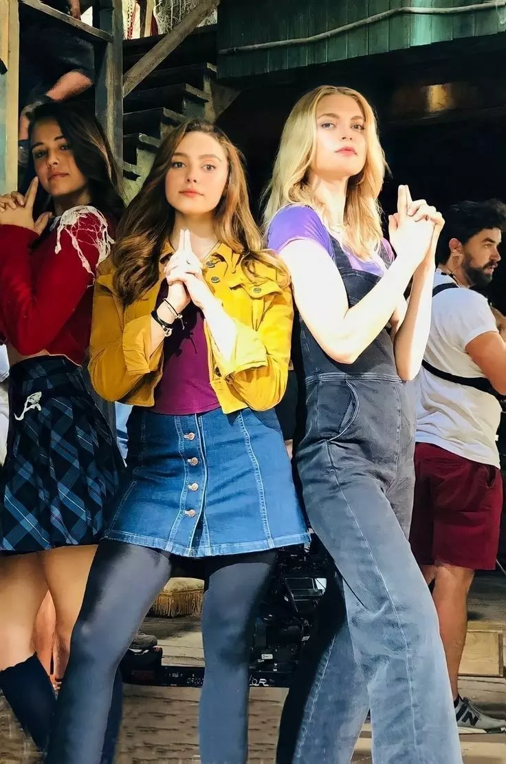 Chat with Hope, Josie e Lizzie nsfw - Enjoy Free Unrestricted AI Character Roleplay No Filter ...