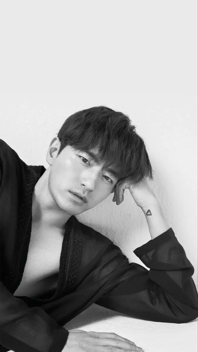 Chat with Lee jing-wook - Enjoy Free AI Character Roleplay | FlowGPT ...