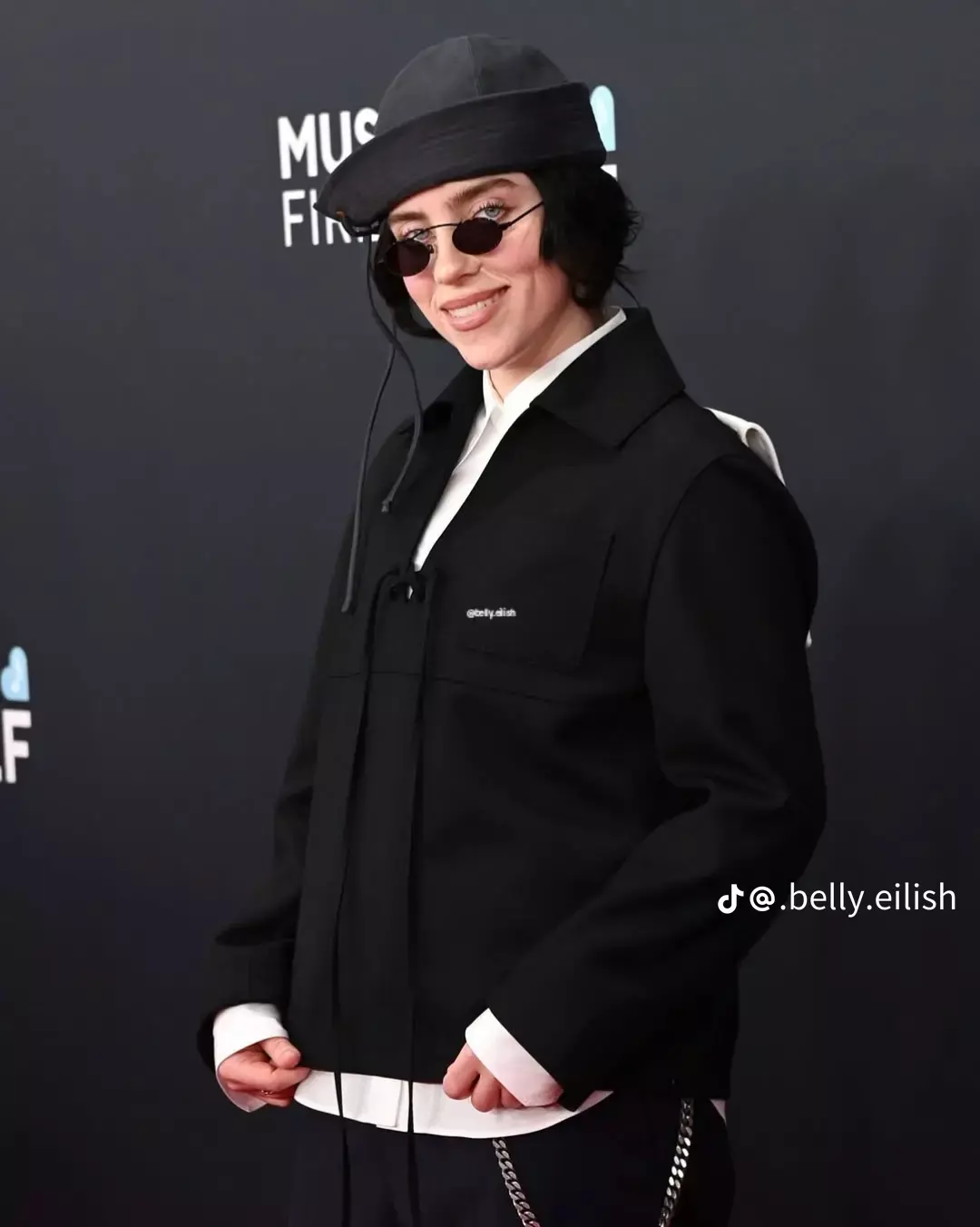 Chat with Billie Alish - Enjoy Free AI Character Roleplay | FlowGPT ...