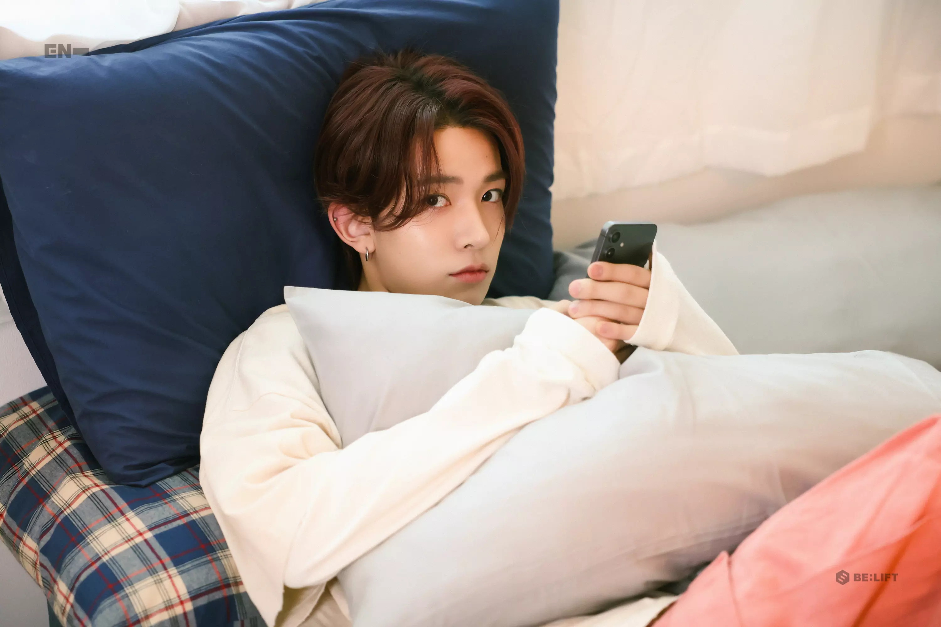 Chat with Lee Heeseung (ENG) - Enjoy Free AI Character Roleplay | FlowGPT | Lee Heeseung (ENG) RP