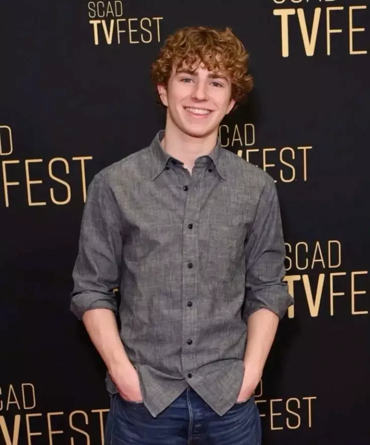 Chat with Walker Scobell - Enjoy Free AI Character Roleplay | FlowGPT ...