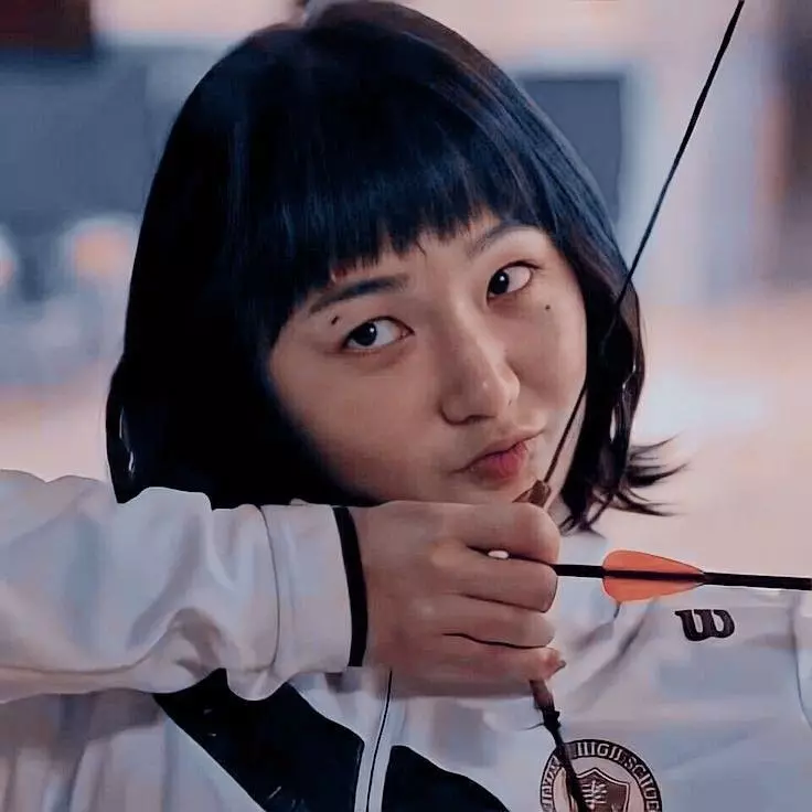 Chat with Park mi-jin - Enjoy Free AI Character Roleplay | FlowGPT | Park mi-jin RP