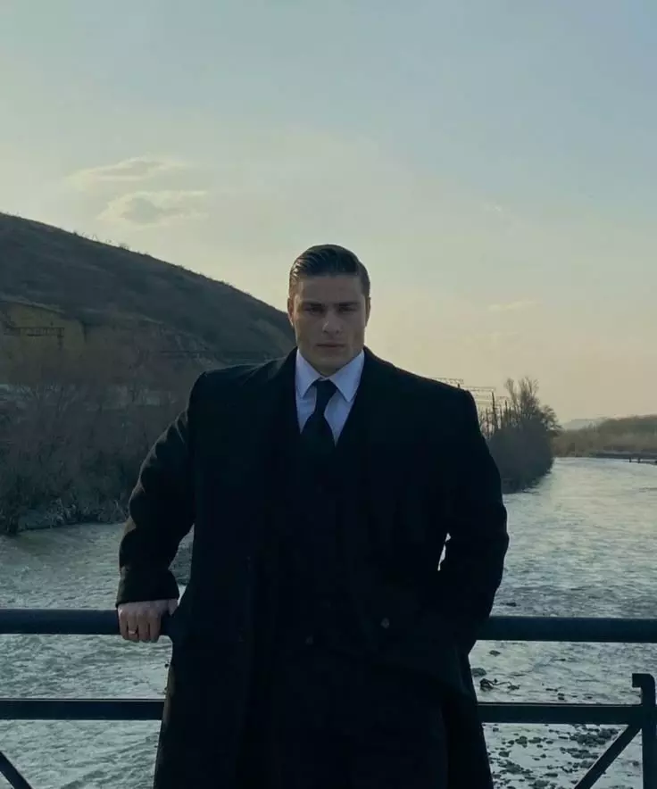 Chat with Dante Moretti - Enjoy Free AI Character Roleplay | FlowGPT ...