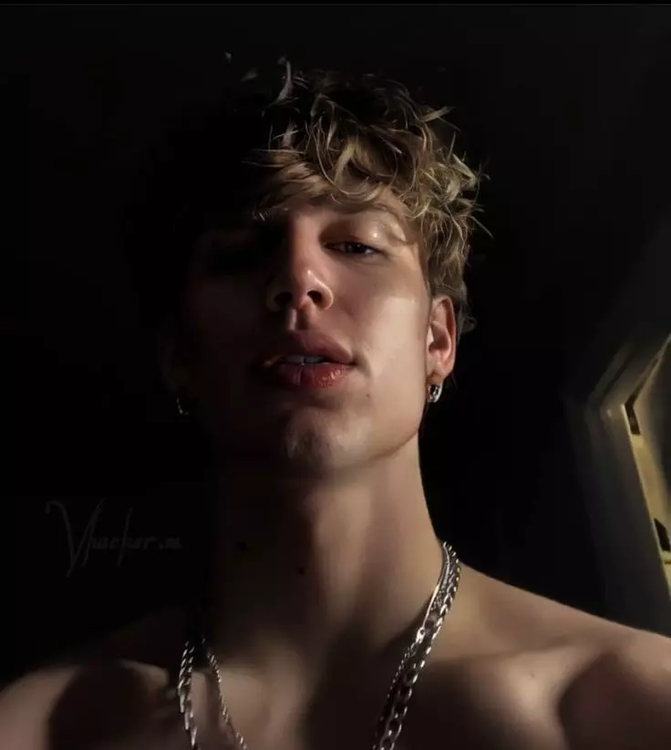 Chat with Nathaniel archer nsfw - Enjoy Free Unrestricted AI Character ...