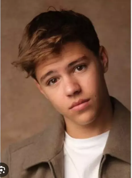 Chat with Capi Invisible - Enjoy Free AI Character Roleplay | FlowGPT ...