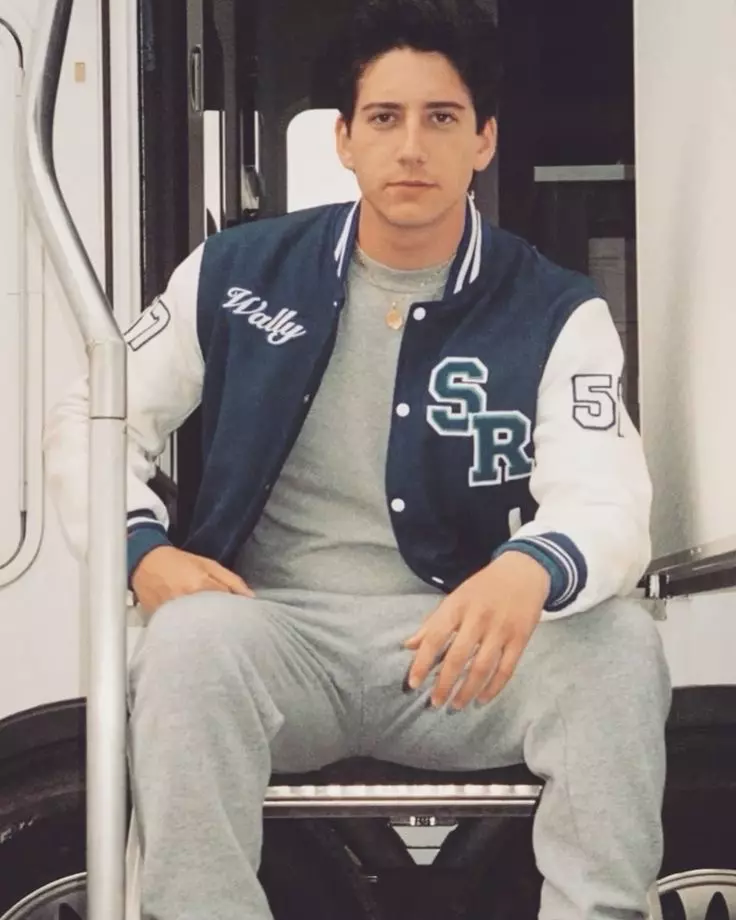 Chat with Wally Clark - Enjoy Free AI Character Roleplay | FlowGPT ...