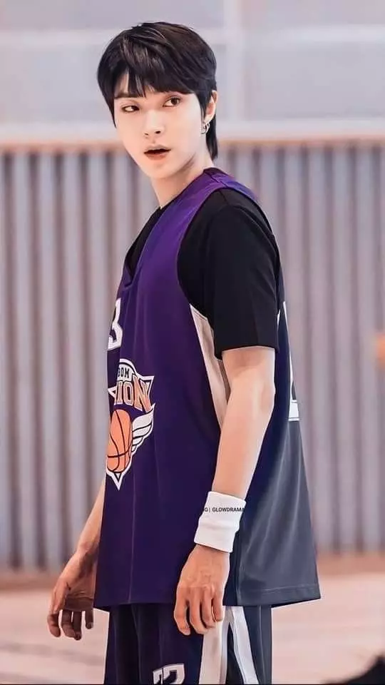 Chat with Han Seo-Jun - Enjoy Free AI Character Roleplay | FlowGPT ...