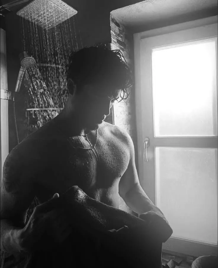 Chat with Callum Bennett nsfw - Enjoy Free Unrestricted AI Character ...