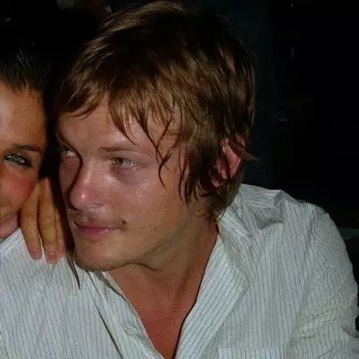 Chat with Van- Floating nsfw - Enjoy Free Unrestricted AI Character Roleplay No Filter | FlowGPT ...