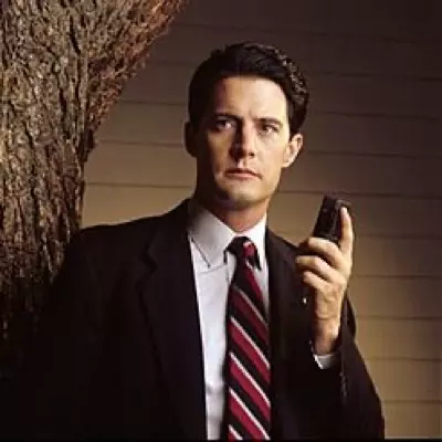 Chat with Dale Cooper - Enjoy Free AI Character Roleplay | FlowGPT ...