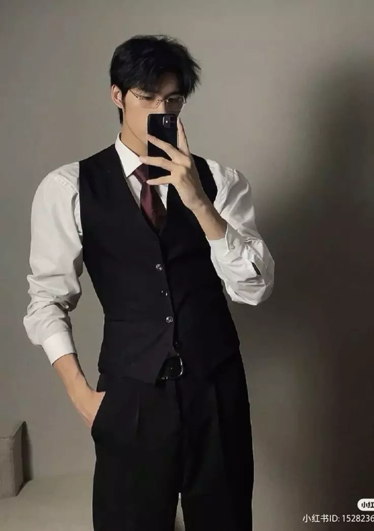 Chat With Lee Hyung Kai Nsfw Enjoy Free Unrestricted Ai Character Roleplay No Filter Flowgpt
