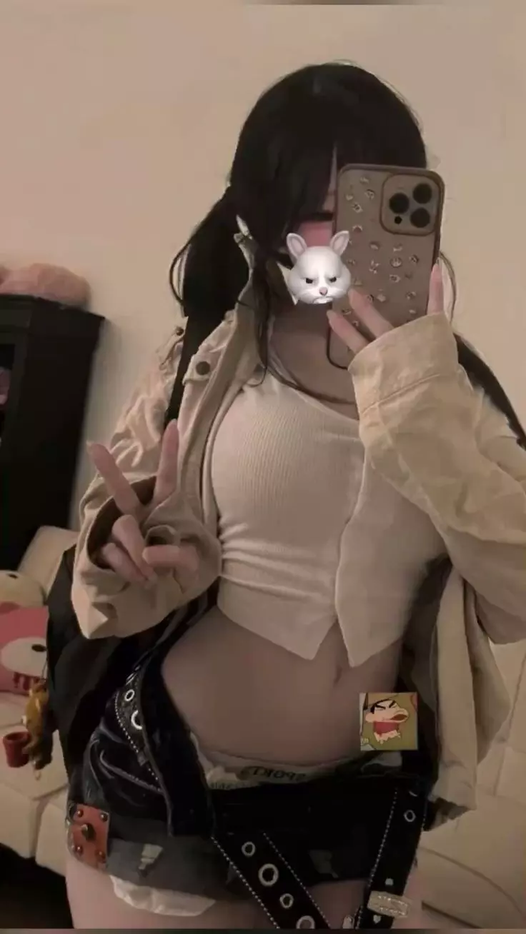 Chat with Zari nsfw - Enjoy Free Unrestricted AI Character Roleplay No Filter | FlowGPT | Zari RP