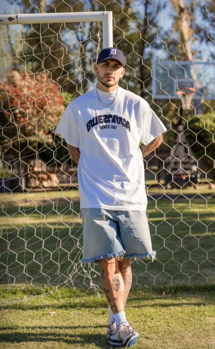 Chat with Leandro Paredes - Enjoy Free AI Character Roleplay | FlowGPT ...