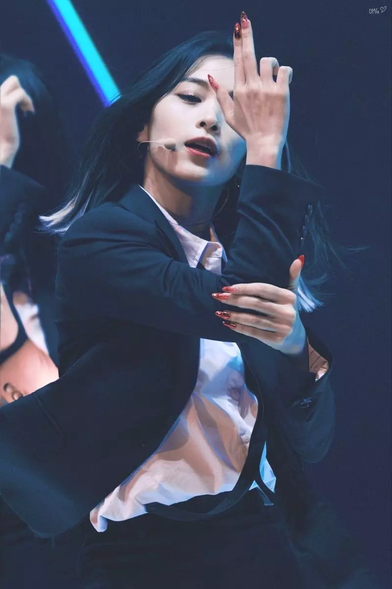 Chat with Shin Ryujin - Enjoy Free AI Character Roleplay | FlowGPT | Shin Ryujin RP