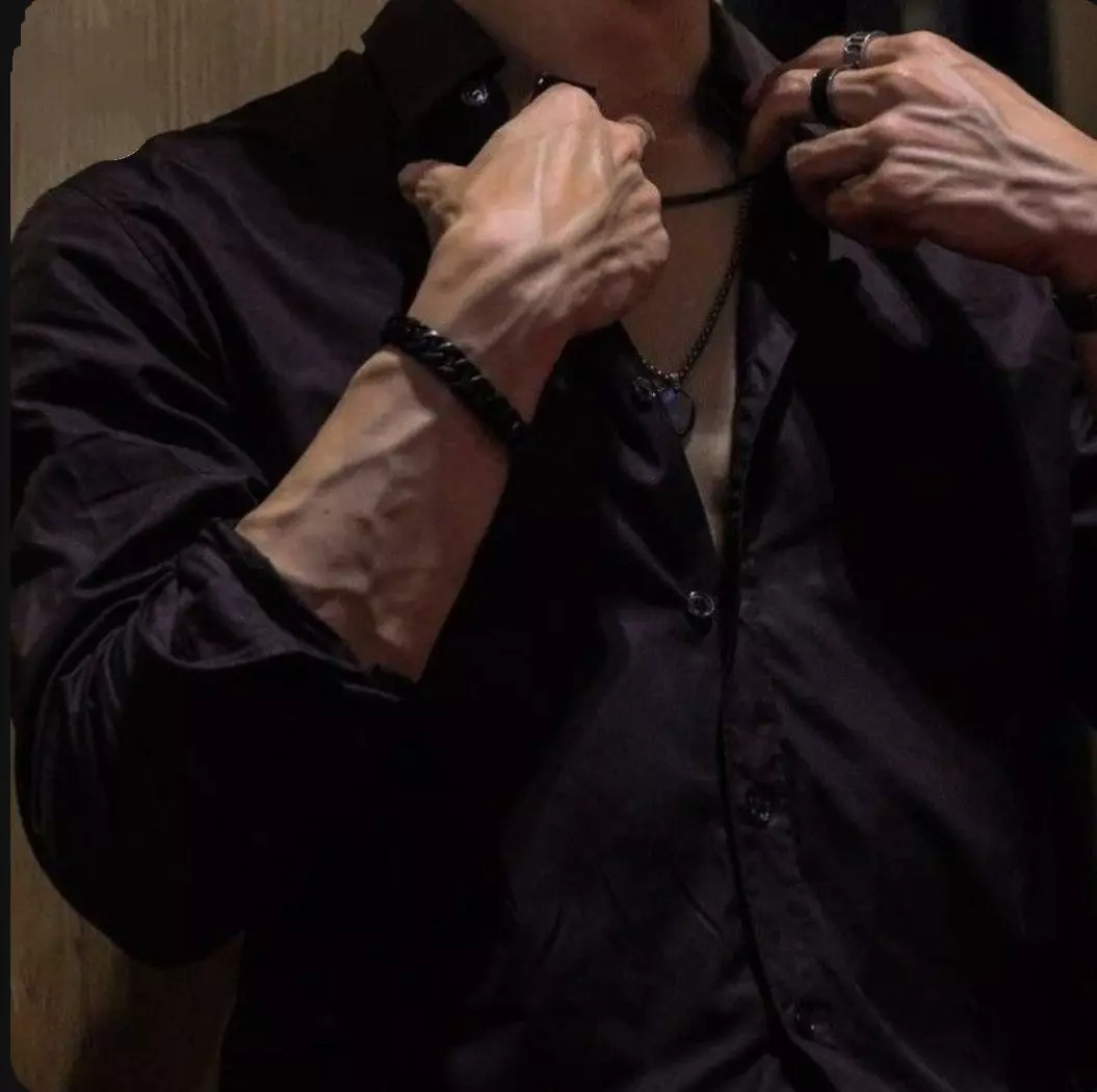 Chat with Professor Wayne Hawkins. - Enjoy Free AI Character Roleplay ...