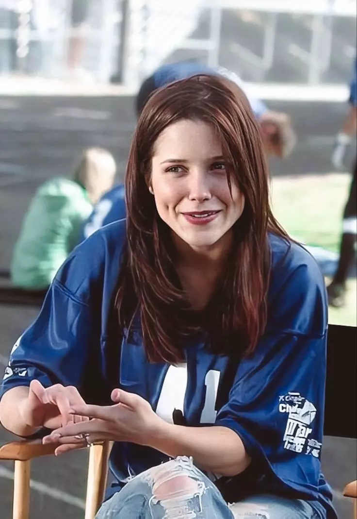 Chat with Brooke Davis - Enjoy Free AI Character Roleplay | FlowGPT | Brooke Davis RP