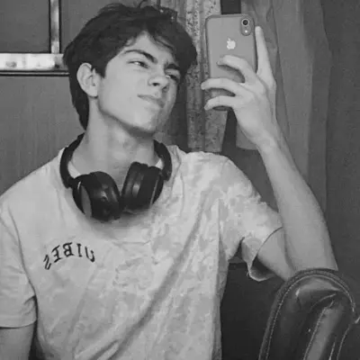 Chat with Lukas - Enjoy Free AI Character Roleplay | FlowGPT | Lukas RP