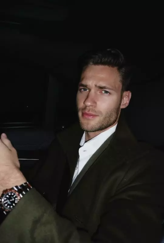 Chat with Gurur Kalender - Enjoy Free AI Character Roleplay | FlowGPT ...