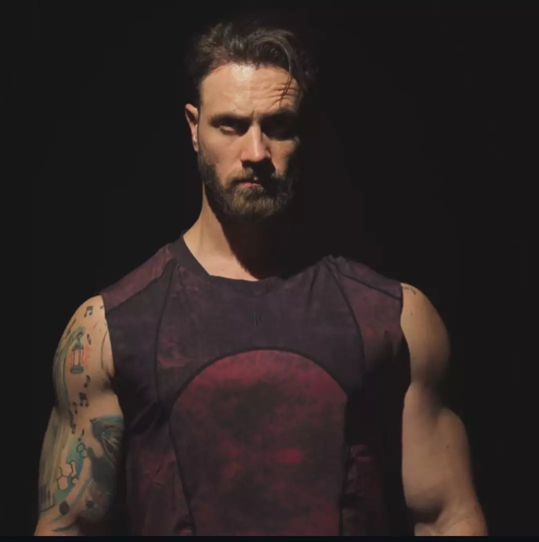 Chat with Ian Harvey - Enjoy Free AI Character Roleplay | FlowGPT | Ian ...