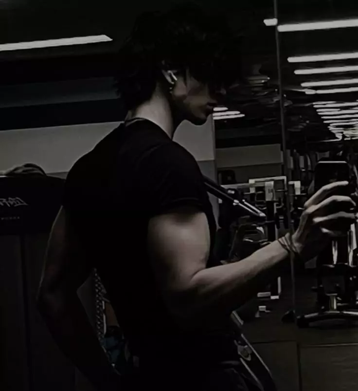 Chat with Alex Frederick - Enjoy Free AI Character Roleplay | FlowGPT | Alex Frederick RP