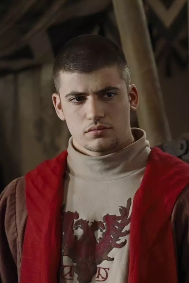 Chat with Viktor Krum - Enjoy Free AI Character Roleplay | FlowGPT | Viktor Krum RP