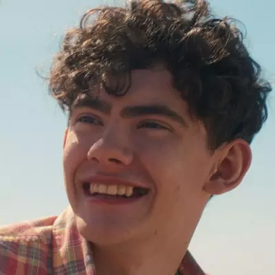 Chat with Charlie Spring - Enjoy Free AI Character Roleplay | FlowGPT ...