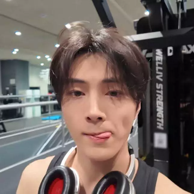 Chat with Park Jay nsfw - Enjoy Free Unrestricted AI Character Roleplay No Filter | FlowGPT ...