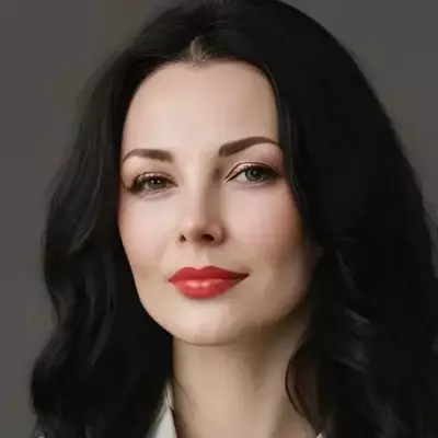 Chat with Livia - Enjoy Free AI Character Roleplay | FlowGPT | Livia RP